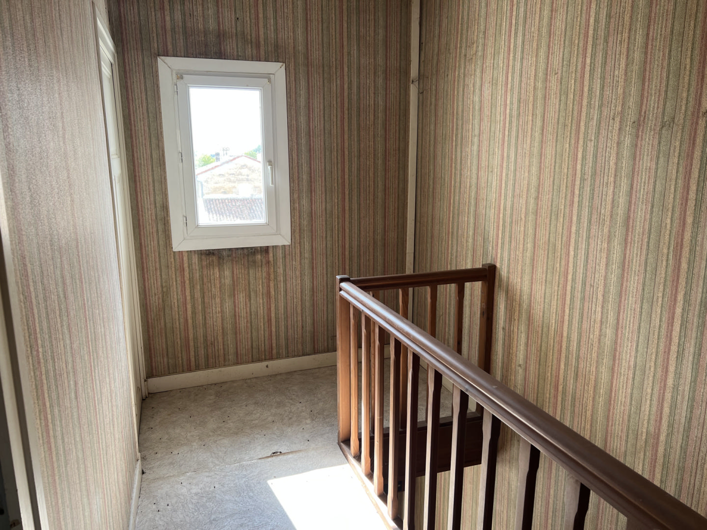 Town House - St-jean-d\'angely Centre